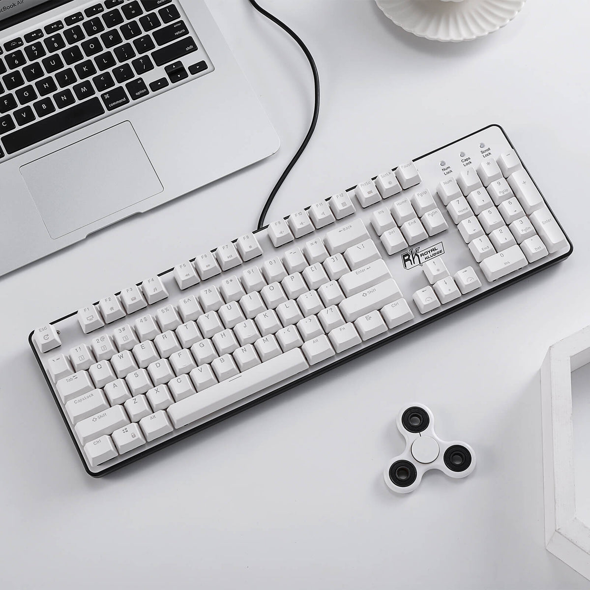 RK ROYAL KLUDGE RK920 Full Size 104 Keys Wired Rainbow Backlit ...